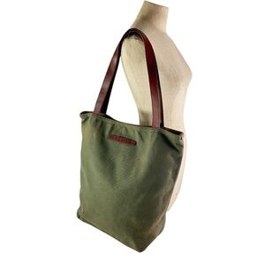 Orvis | Bags | Genuine Orvis Green Canvas With Magnetic Closure Tote ...